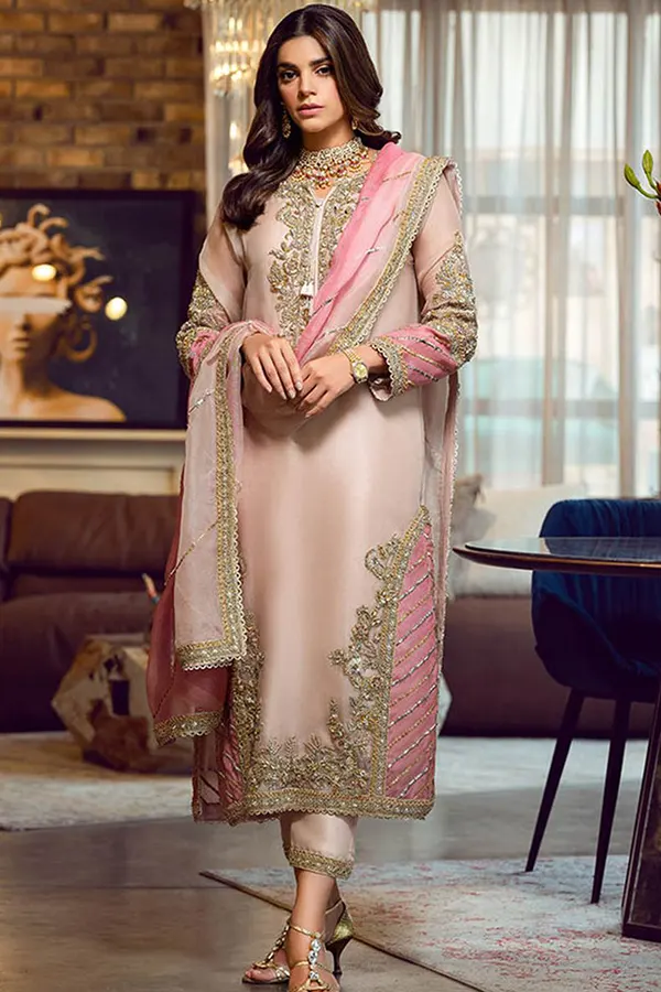 Sara Rohale Asghar - Peach Nouveau - Hoor Fashion